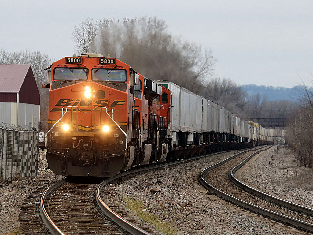 BNSF 5800